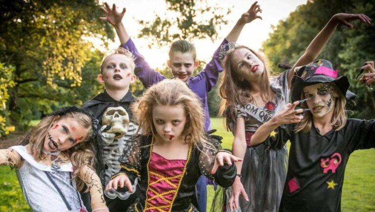 Halloween Costume Trends 2025: Spooky, Stylish, and Seriously Fun ...